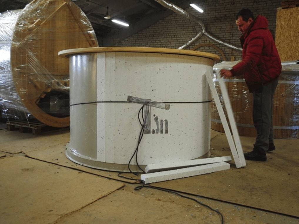 Wärmedämmung für Außensaunen & Whirlpools: Aufbau, Materialien, Beispiele
